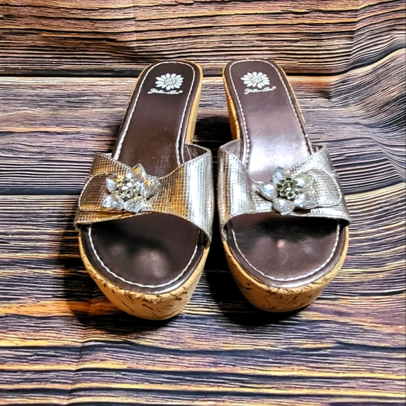 Yellow Box | Shoes | Sz 9 Yellow Box Rhinestone Flower Wedge Slides ...